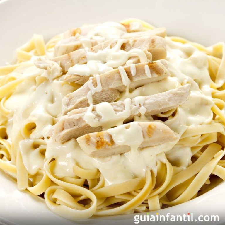Pasta con Pollo Receta Italiana - 2026